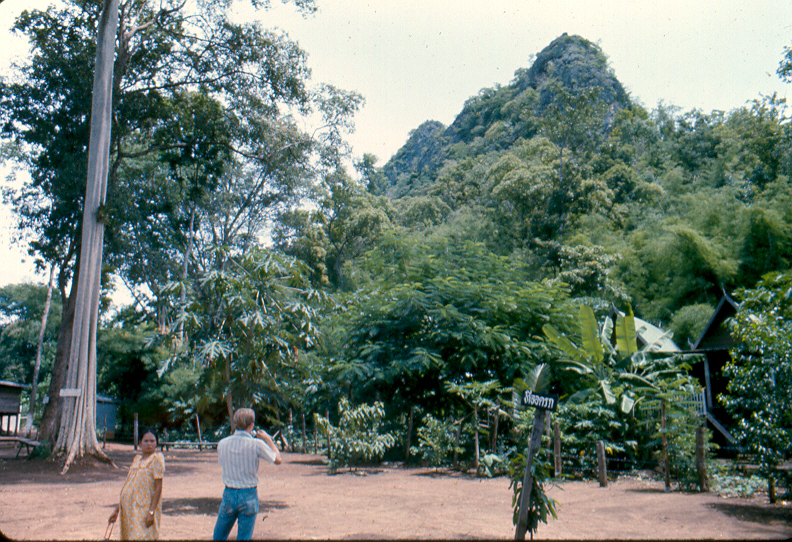 Gary Elliott 1973 - 1976 - Loi Caves